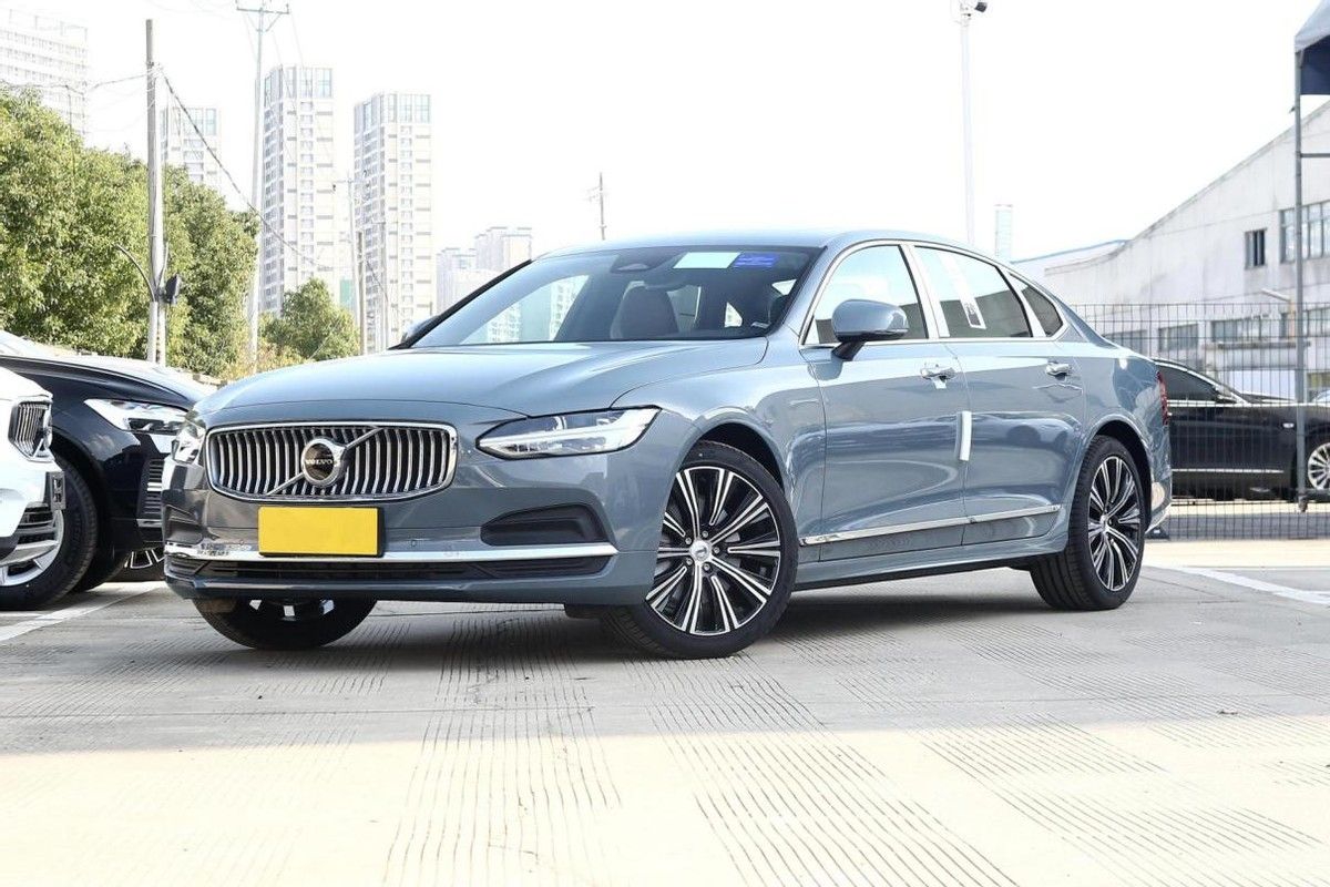 沃尔沃S90：再降没利润了，标配250马力+8AT，车长超5米，不香？-新浪汽车