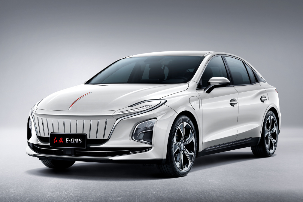 网约车市场“变天”！奥迪A4L已成过去，红旗E-QM5才是高享受！-新浪汽车