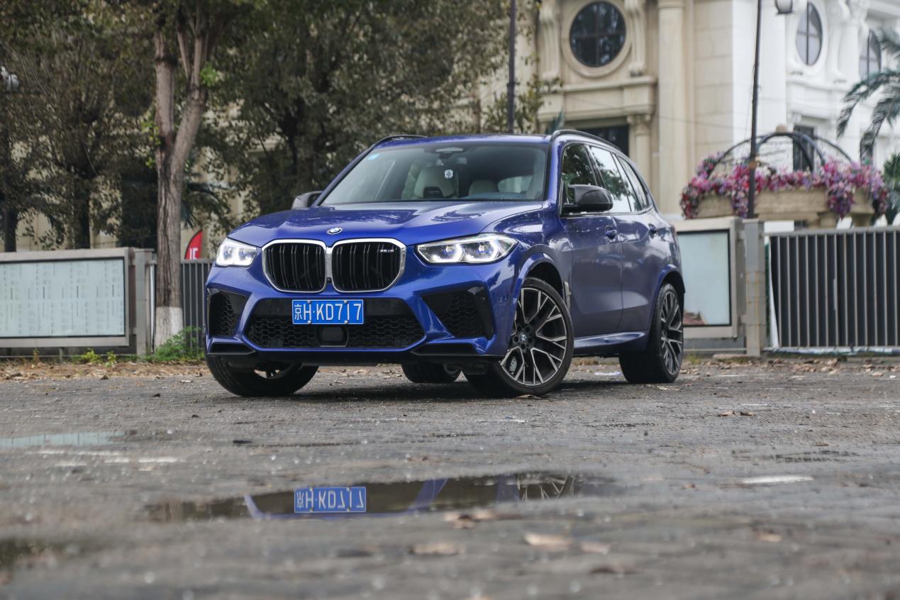 4.4T的动力能带来多少乐趣？ 试驾：宝马X5 M-新浪汽车