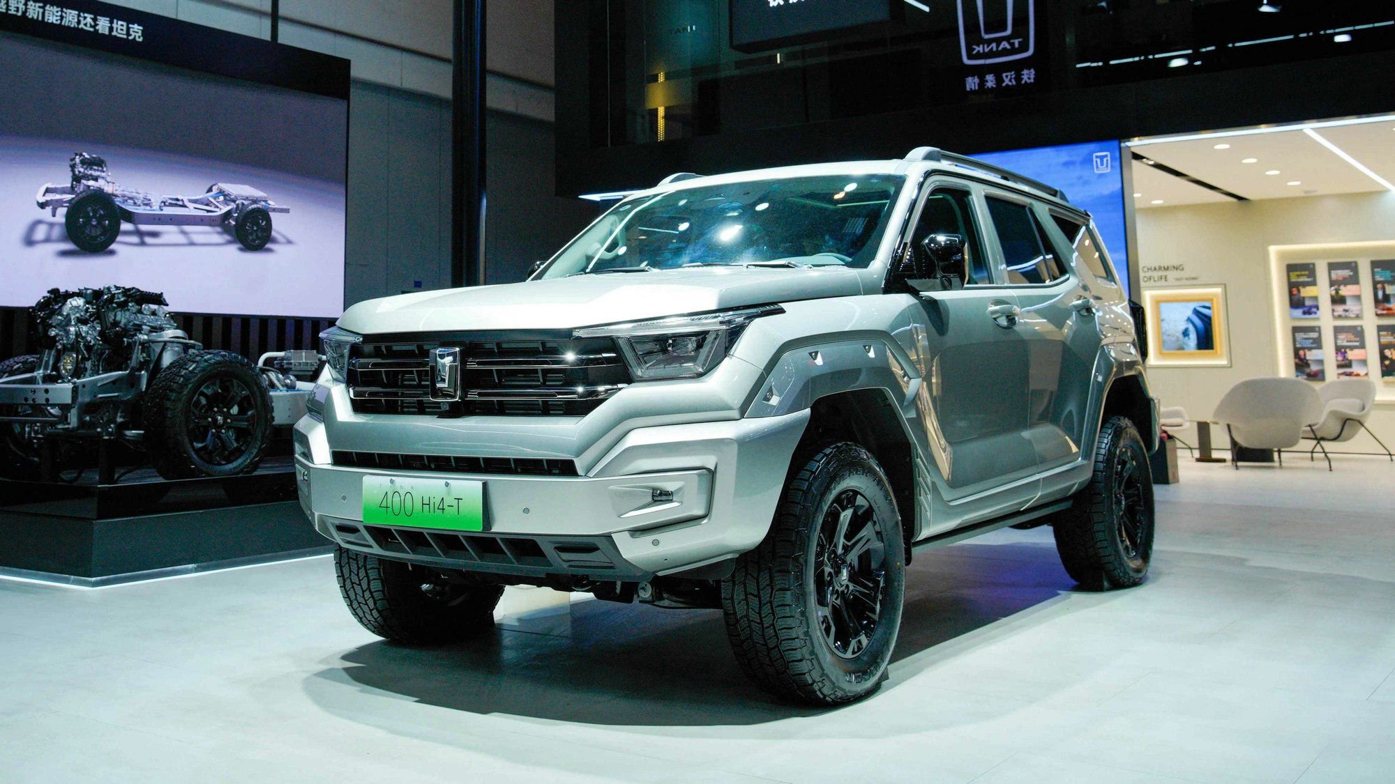帅到炸！坦克400 Hi4-T开启预售：搭2.0T+9HAT，配全地形系统|新车计划|新能源|TANK_新浪新闻
