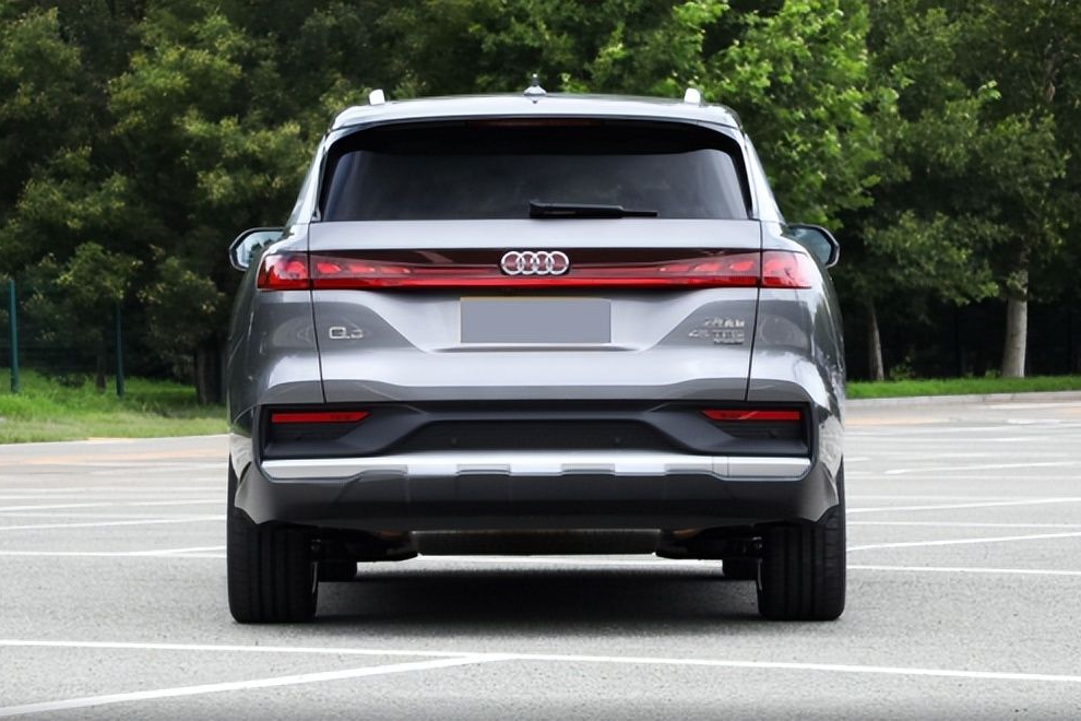 上汽奥迪的中大型SUV，上汽奥迪Q6来了，预售价45.9万元起-新浪汽车