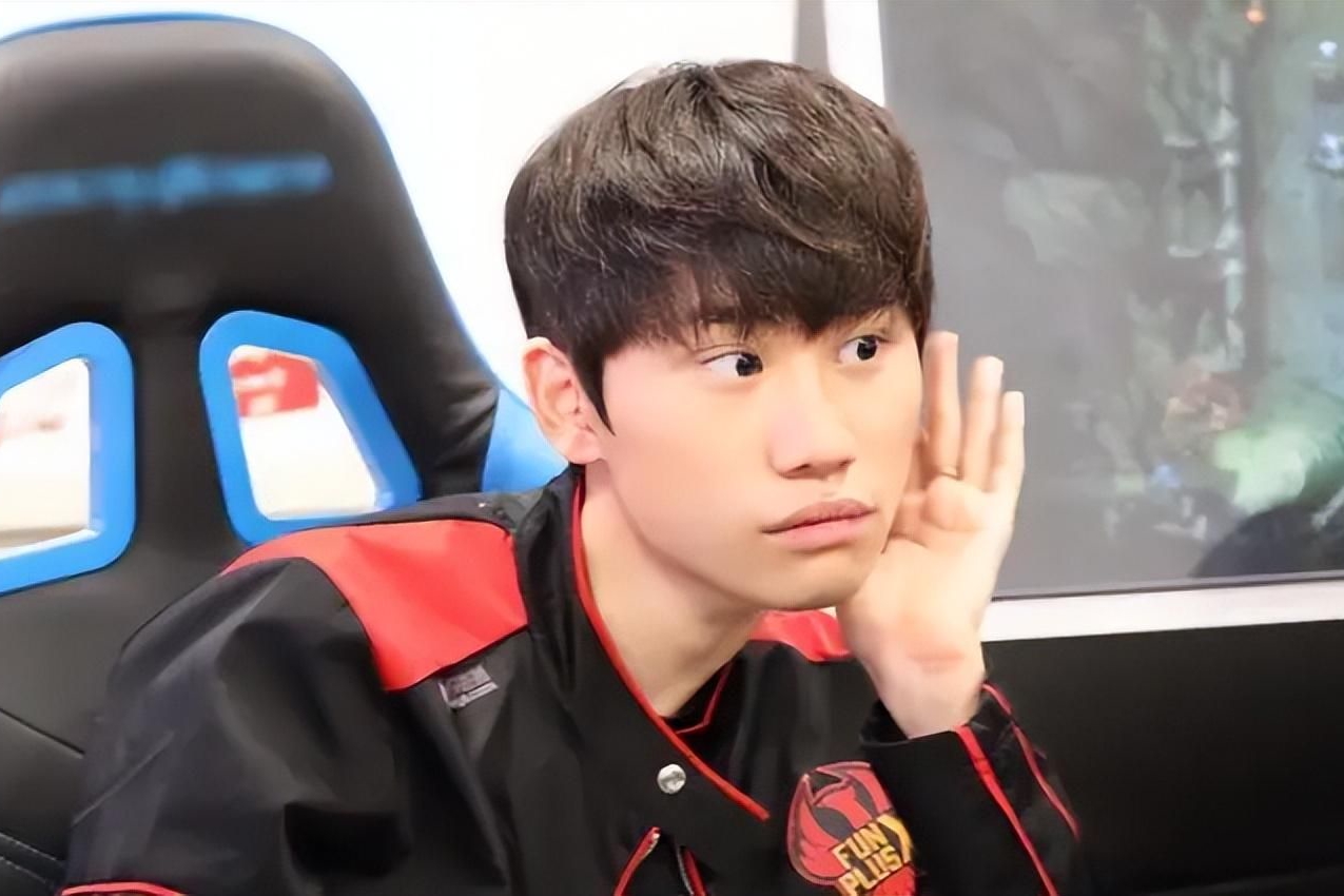 lpl三大刻板印象：doinb是混子，左手被称作懦手，幻峰太怂不得劲|混子|左手|懦夫_新浪新闻