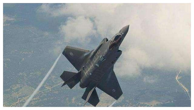 美国的F35A和F35C有什么不同？他们的战力哪个更强？|空军|舰载机|整机_新浪新闻