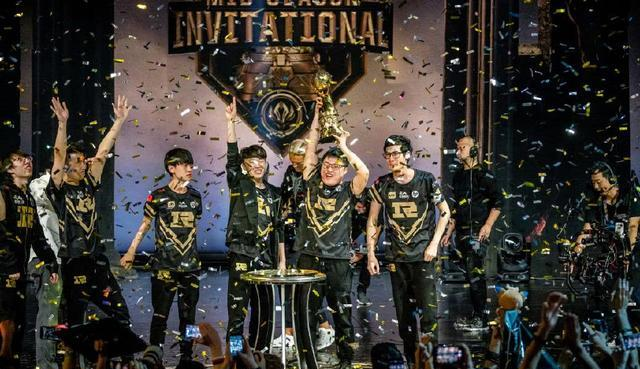 LOL：RNG回应Uzi被卡合同一事，这波Uzi全责，小虎转型惹争议