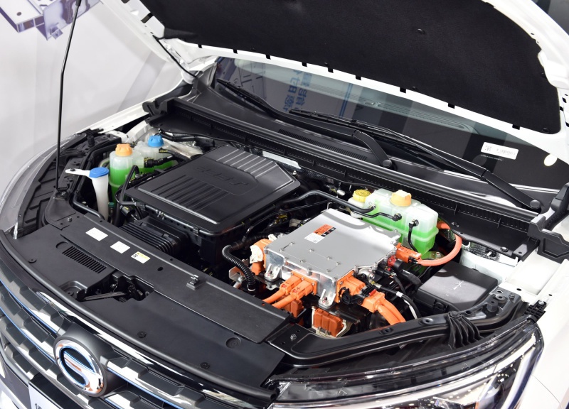 传祺GS4 PHEV上市 补贴后起售价16.38万元 纯电续航61km