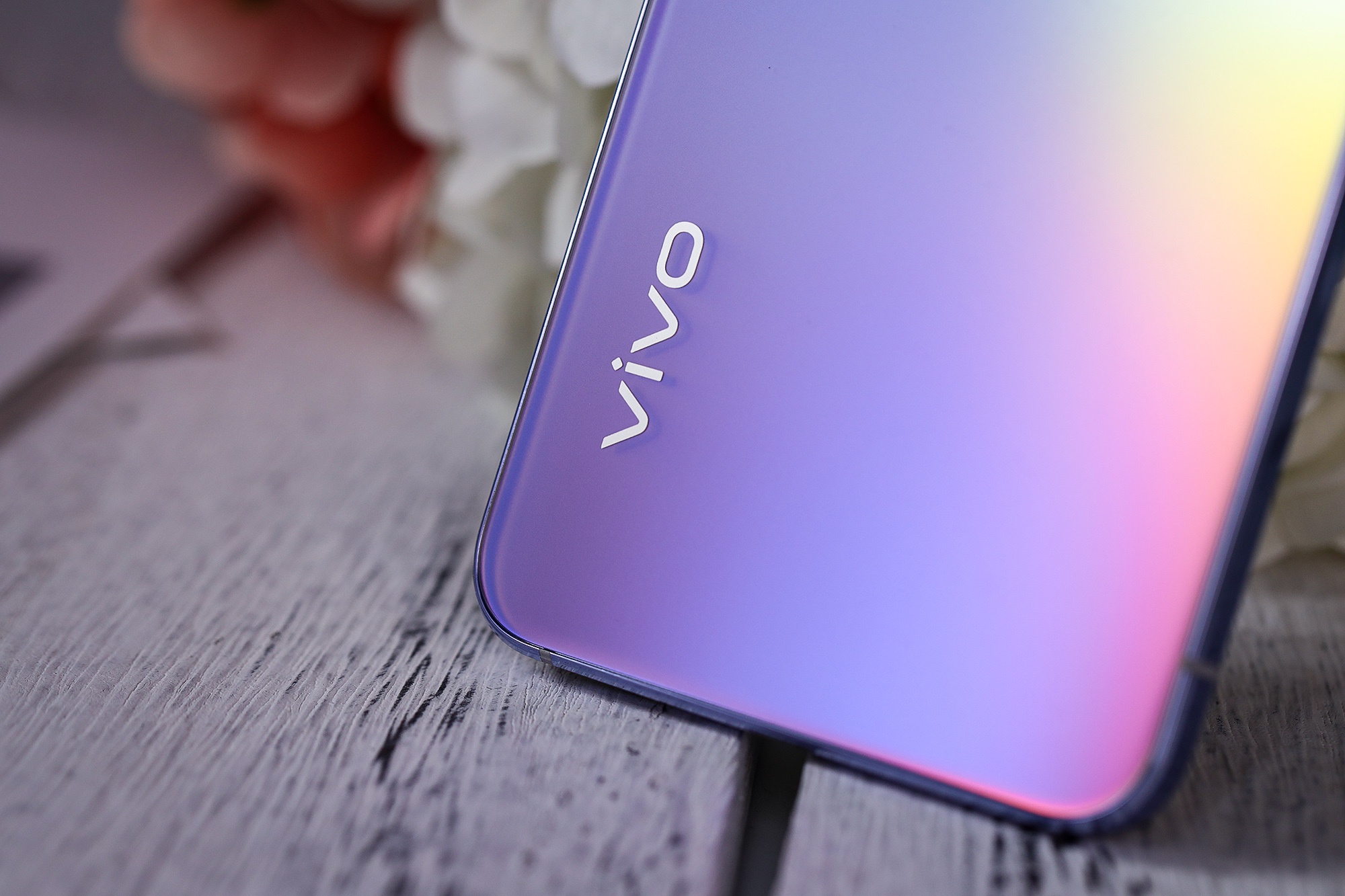 轻薄渐变炫彩机身 vivo S9手机外观图赏|vivo S9|渐变|机身_新浪新闻