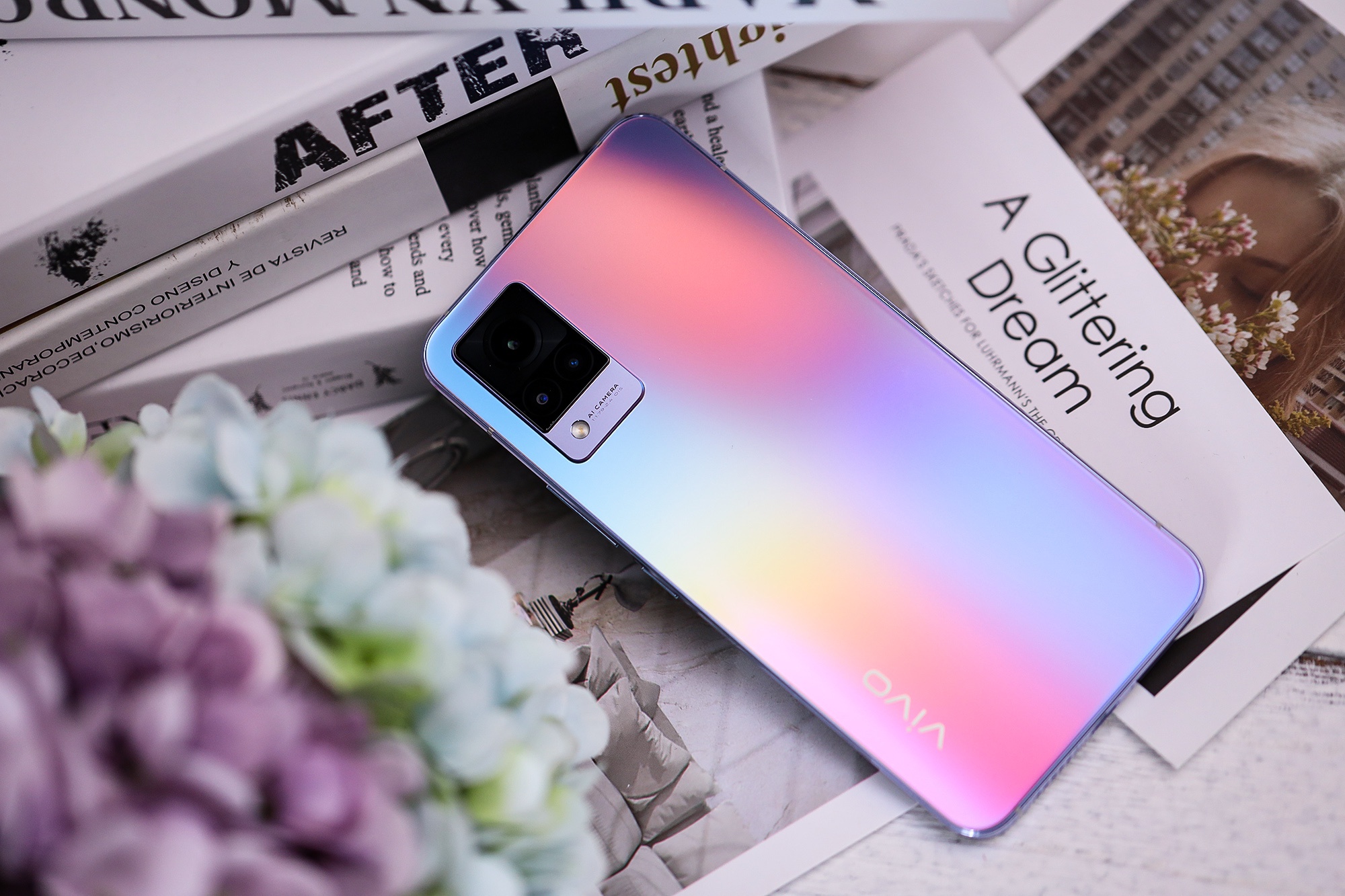 轻薄渐变炫彩机身 vivo S9手机外观图赏|vivo S9|渐变|机身_新浪新闻