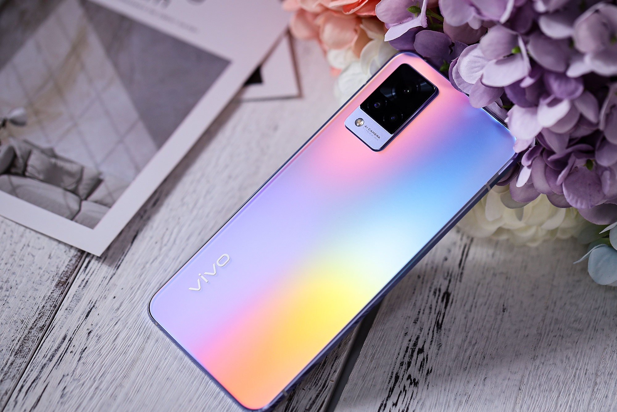 轻薄渐变炫彩机身 vivo S9手机外观图赏|vivo S9|渐变|机身_新浪新闻