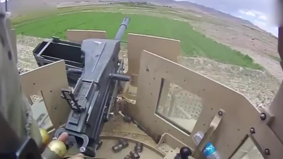 mk-19自动榴弹发射器的威力到底有多大，光看子弹就觉得刺激_新浪新闻