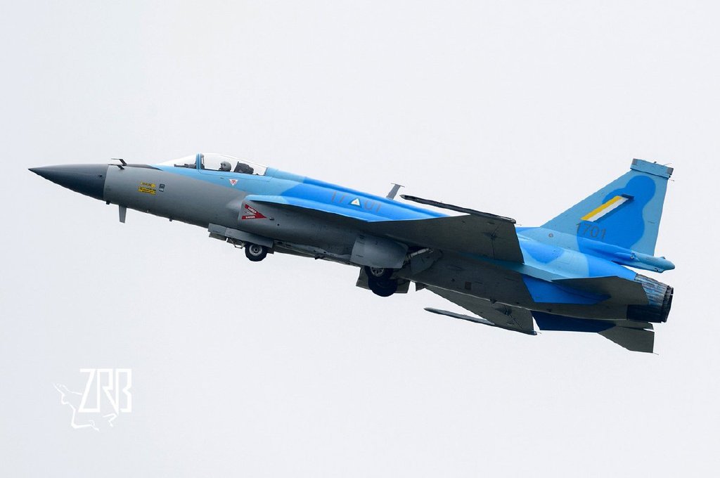 诡异: 枭龙战机空袭印度! 缅空军越境打击印境内目标, 印度一声不吭