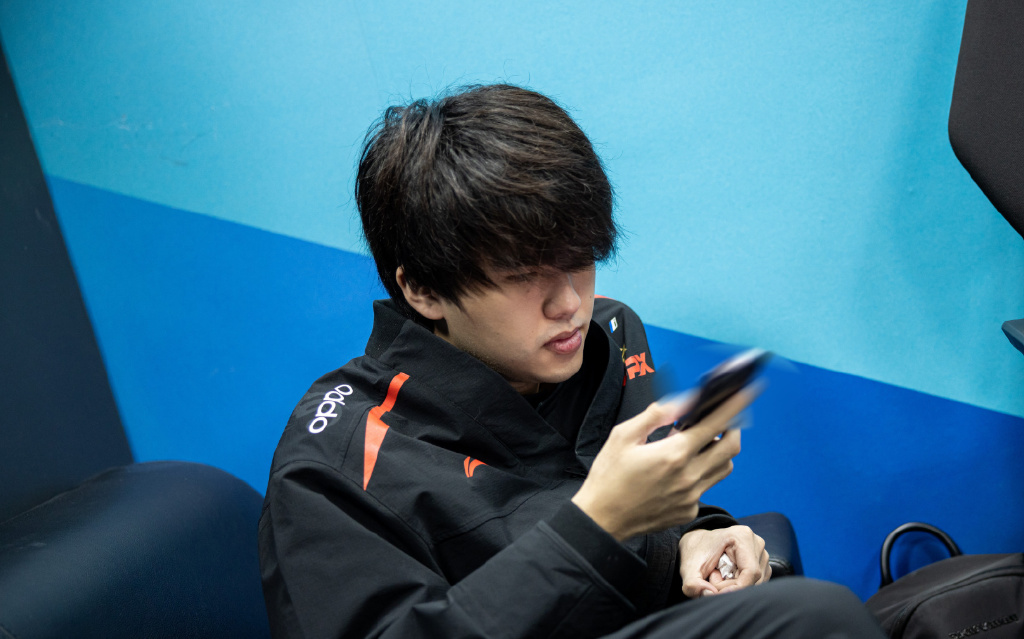 前瞻：GALA对阵LWX！RNG冲击连胜，FPX更换上单