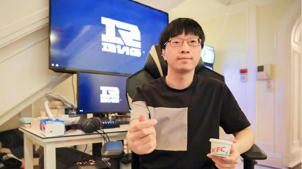 季后赛前瞻：Tabe迎来BLG首秀！RNG全方位不占优|季后赛|中野|常规赛_新浪新闻