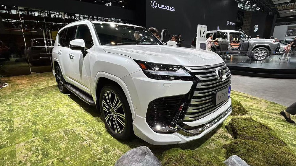 2024广州车展丨搭3.5T V6混动 全新雷克萨斯LX700h上市售125万起-新浪汽车