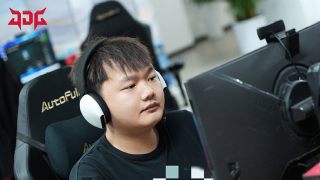 季后赛NIP大战JDG，或将止步于此？Yagao表现成关键！|季后赛|比赛|关键_新浪新闻