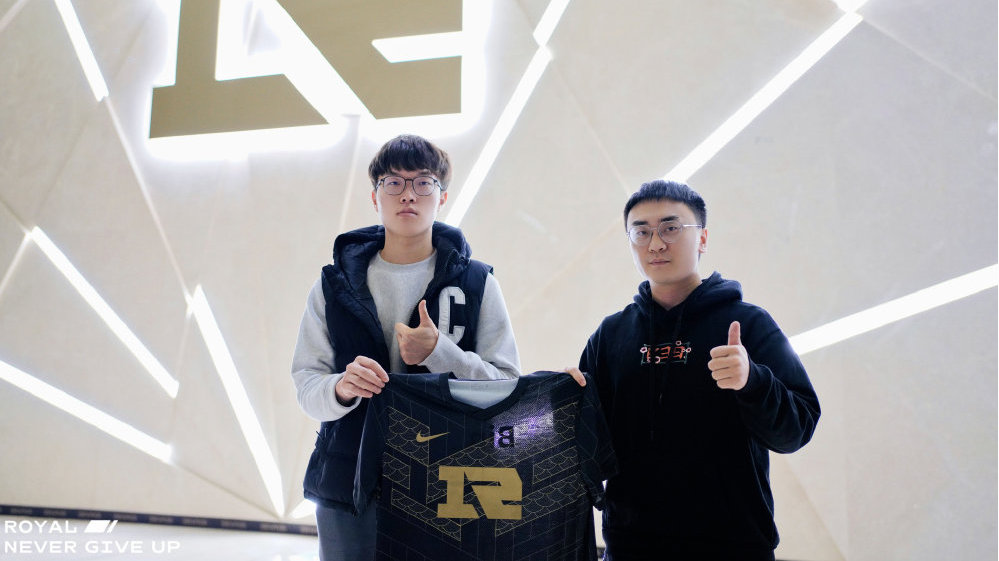 剑指S12！RNG官宣：Bin正式加盟|小虎|rng|Bin_新浪新闻