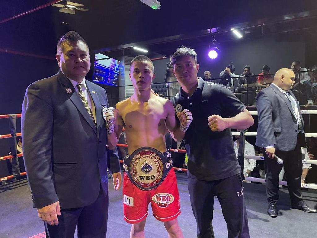 中国职业拳击出现超新星！他1回合KO帕奎奥同胞，或成下一个徐灿