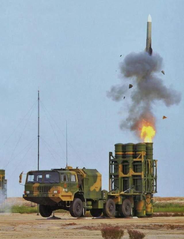 红旗-16FE导弹现身航展，优势特征显著，是我军强大战力体现