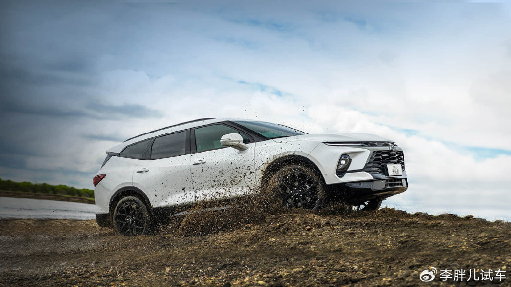 途昂、汉兰达靠边！17万买5米合资SUV，237马力配9AT，油耗7.1L-新浪汽车