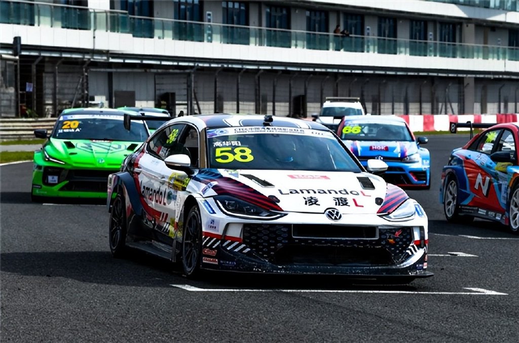 驰骋CTCC月销过万 凌渡L赛场内外皆热辣