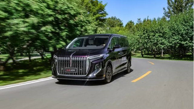 35.88万起，MPV界国家队选手红旗HQ9入场-新浪汽车