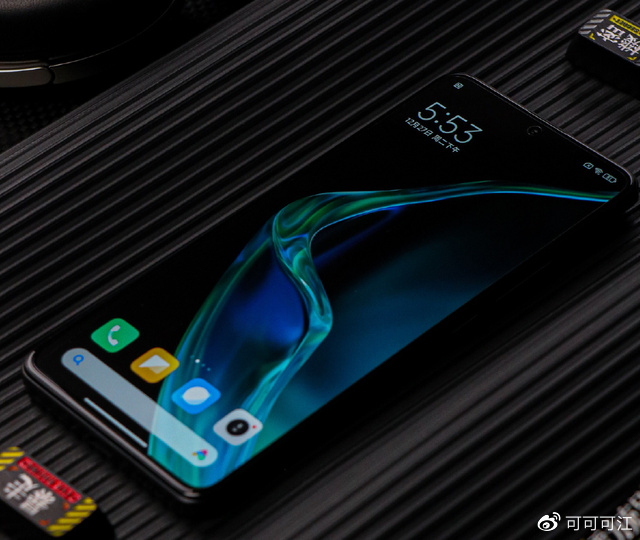 3K预算买骁龙8+机型，红米K50至尊版 和 红米K60，哪款更值得选择？