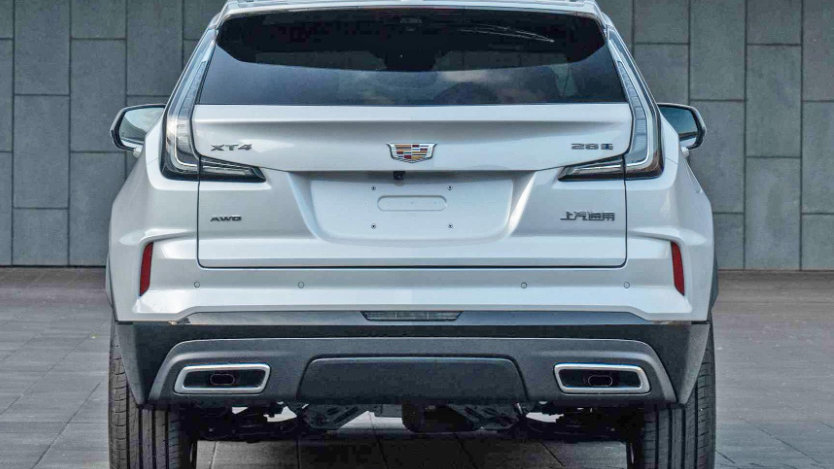 新款凯迪拉克XT4官图发布，升级33英寸双连屏-新浪汽车