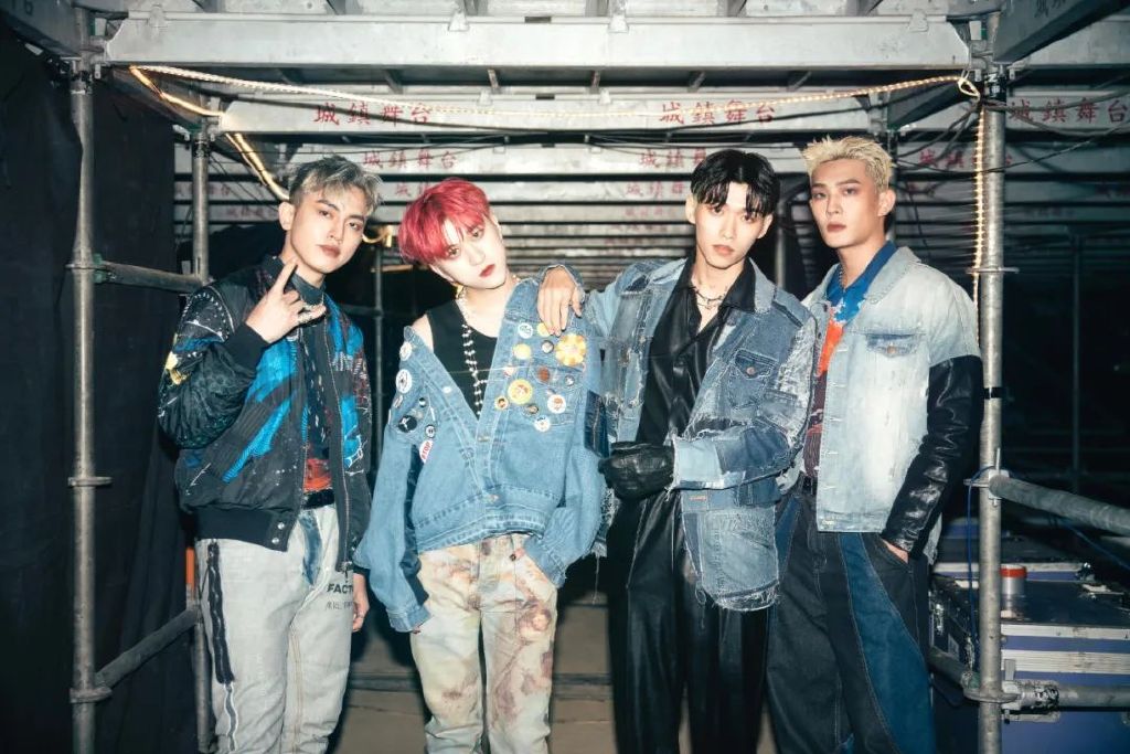 “冠军团名”揭晓！U:NUS跨年直播爆惊喜大彩蛋团魂不灭