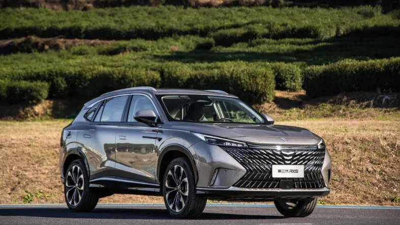 新卷王实至名归，全新第三代荣威RX5一降到位9.99万起开卖-新浪汽车