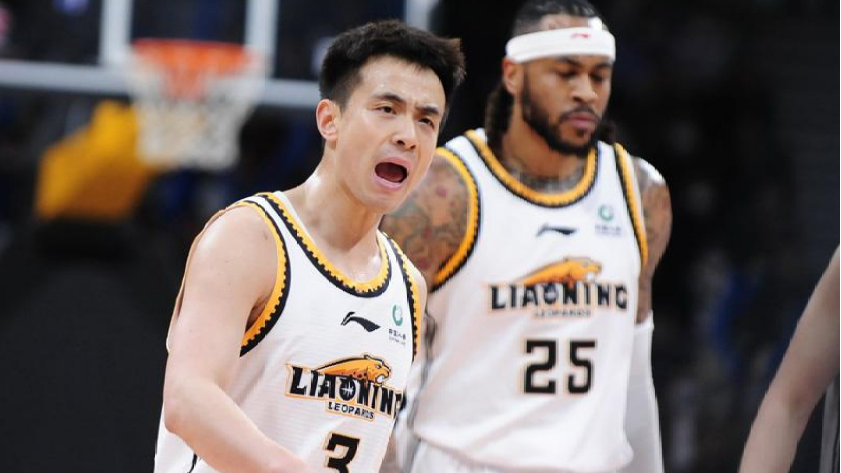 CBA3消息！周琦签下大合同，曾繁日晒新动态，赵继伟回应冲突|广东队|新疆队|周琦_新浪新闻