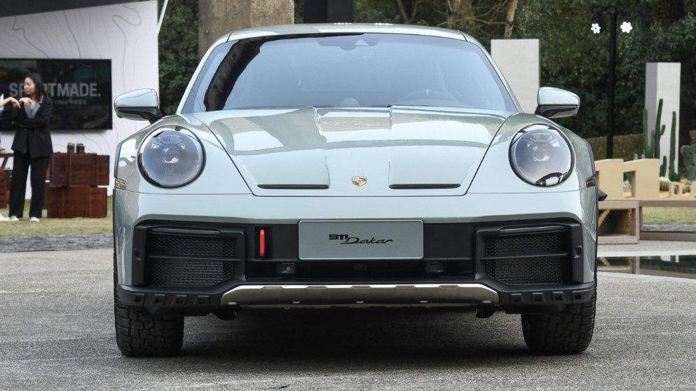 保时捷911出新车，搭载3.0T+8速PDK，能下赛道能越野，限量2500台-新浪汽车