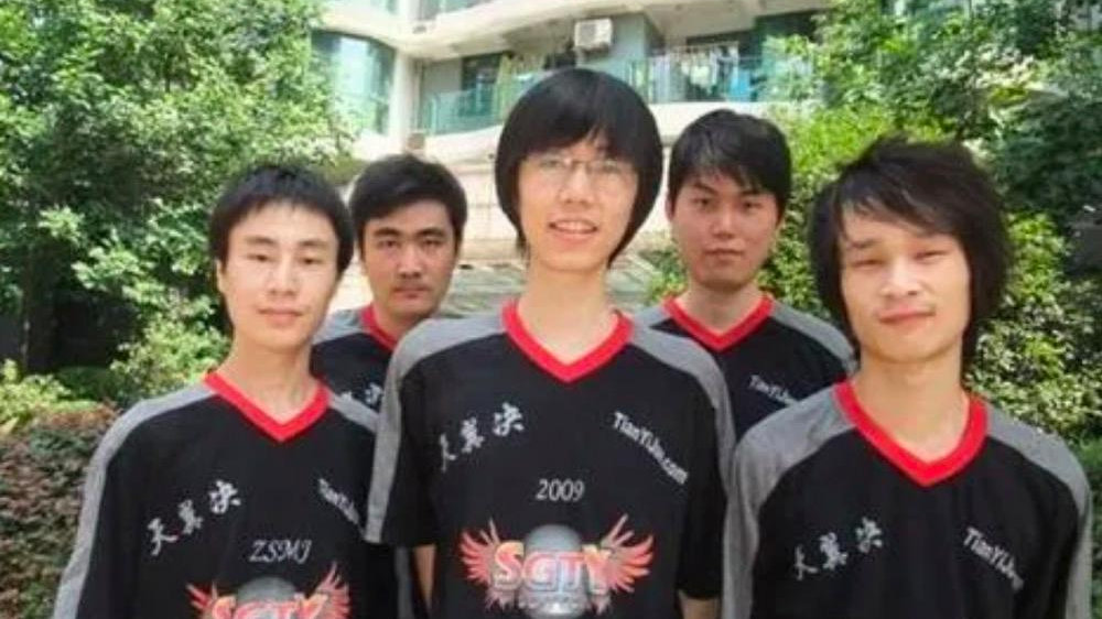 DOTA2：yyf的直播人气为什么这么高？|斗鱼|退役|两个人_新浪新闻