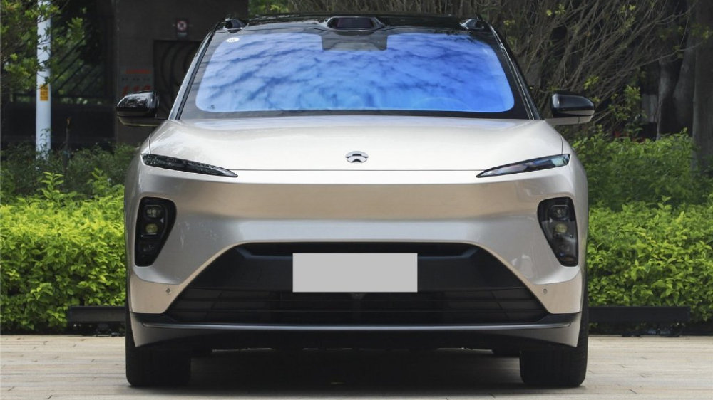 传统VS新势力：蔚来ES8对比宝马X5，家用豪华SUV选谁更香？-新浪汽车