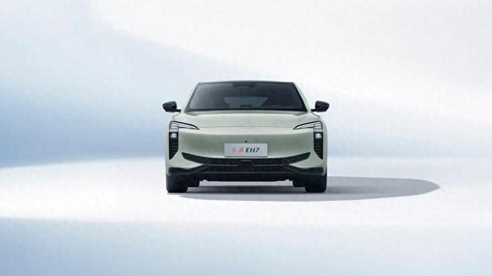 红旗EH7正式上市，22.98万元起售，最高续航820公里|红旗|续航|电机_新浪新闻