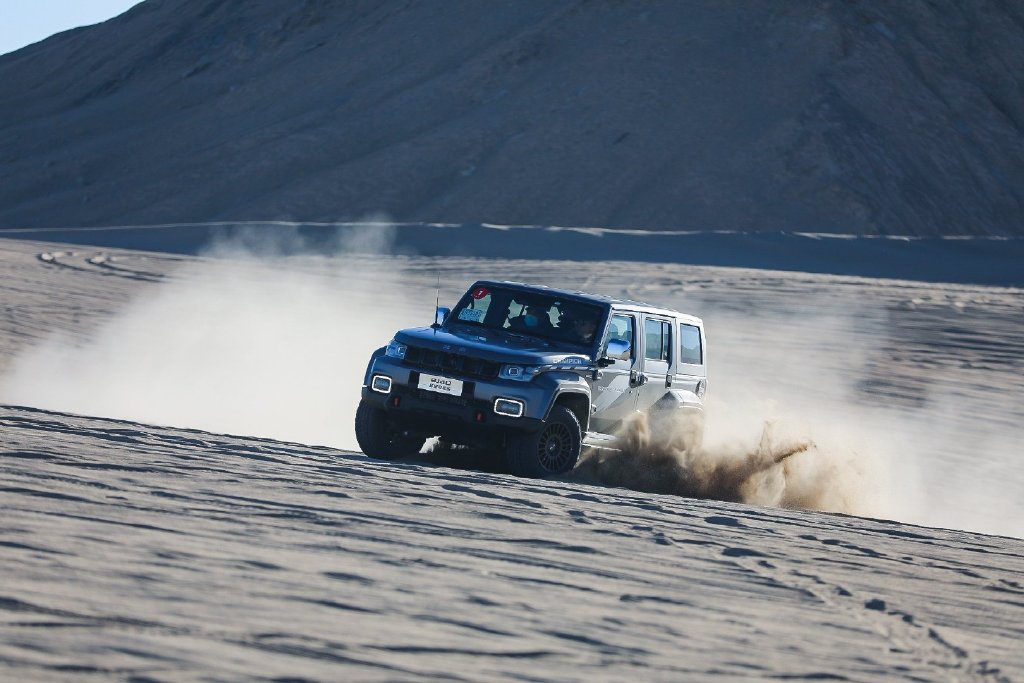 13亿关注的后续来啦！BJ40最强素车与超级改装共赴可可西里