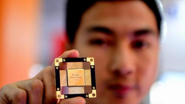 ASML：摩尔定律不死，2039年芯片工艺达到0.2nm|晶体管|芯片|摩尔定律_新浪新闻