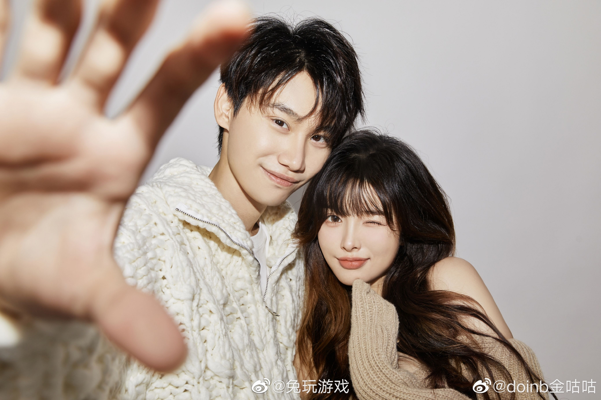 Doinb夫妇新年分享孕期写真