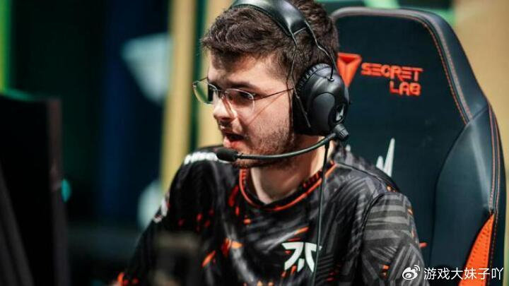 FNC上单被疯狂打脸，赛前叫嚣要把theshy打退役，赛后被骂到自闭|赛区|战队|退役_新浪新闻