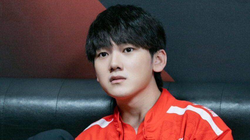 JKL被曝光拘留十天，本人用行动回应此事，这就是顶级AD的心态|十天|喻文波|轩然大波_新浪新闻