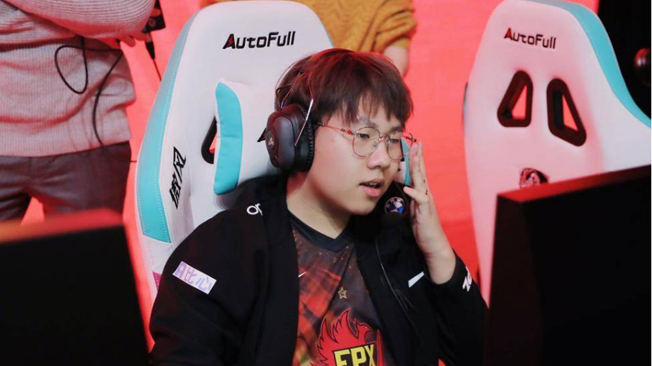 Bo人传即将上映？VIT官宣大名单，LPL百分百胜率打野首发|胜率|赛季|选手_新浪新闻