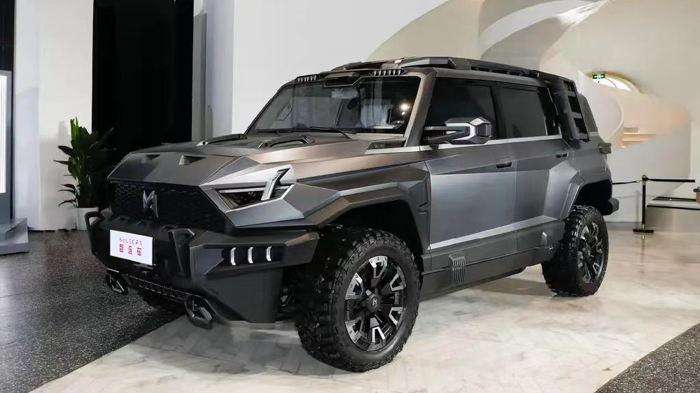 售价63.77万元起，猛士917上市，增程/纯电动力可选，竞争仰望U8-新浪汽车