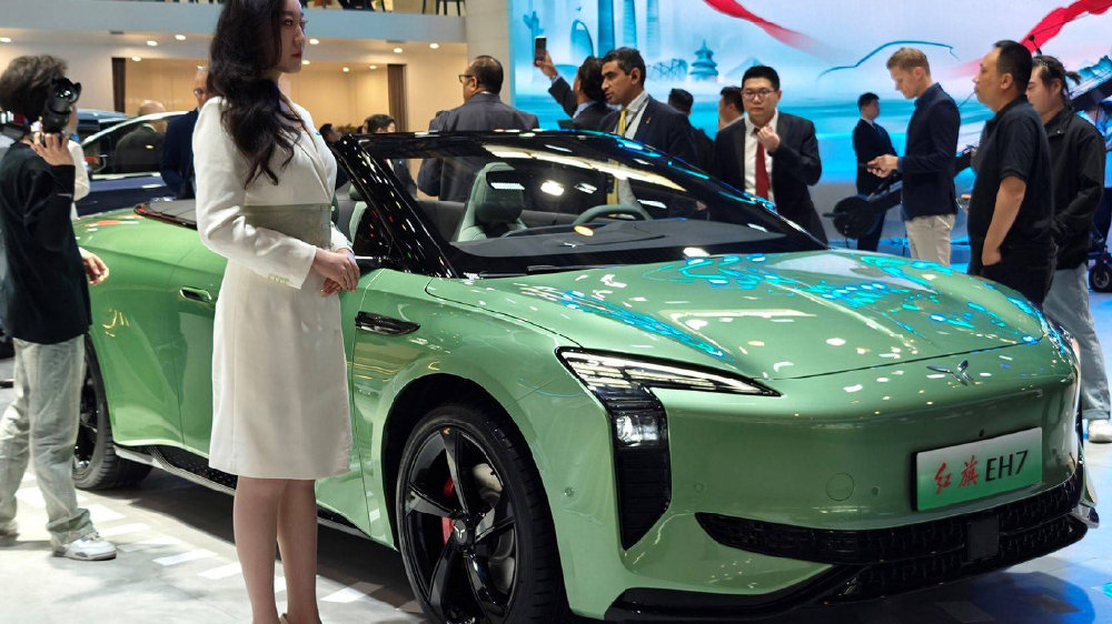 红旗EH7敞篷版首发亮相 红旗EHS7发布-新浪汽车