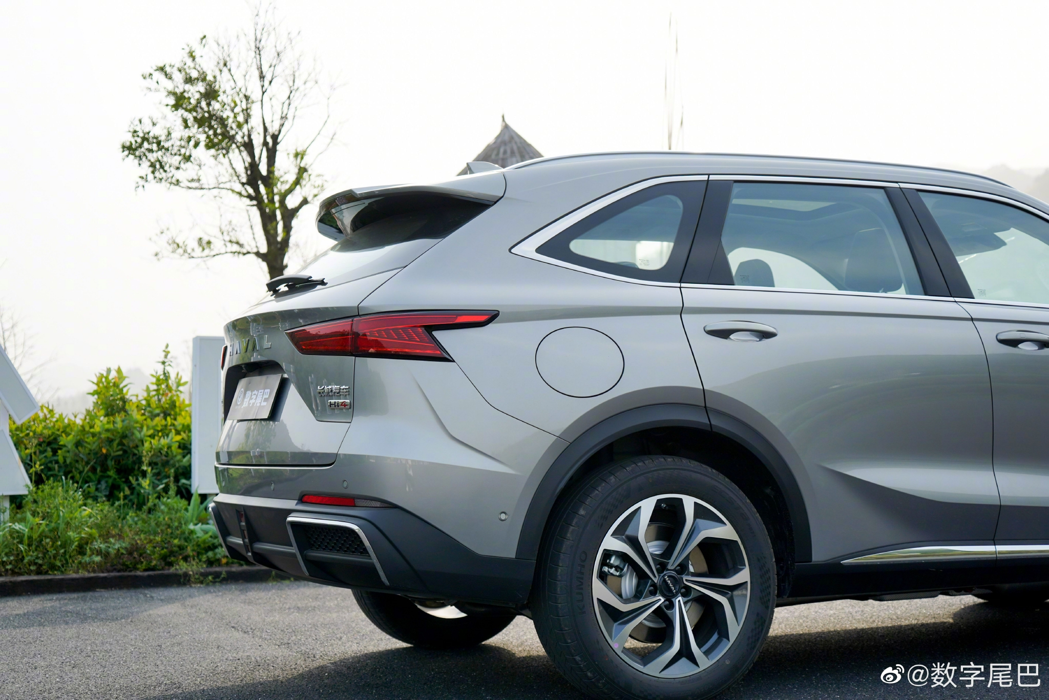 哈弗枭龙 MAX 设计灵感源国产战斗机，单看外观能卖 25 万吗？