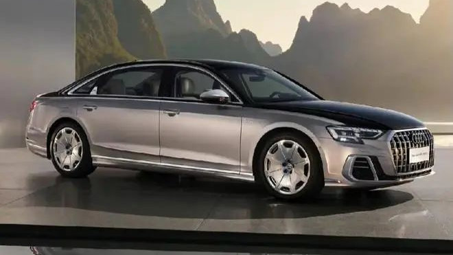 奥迪终于醒悟了！八缸的A8L霍希版上市，卖200多万|霍希|奥迪|奔驰S级_新浪新闻