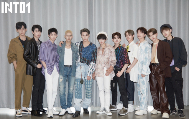 INTO1个人应援色，刘宇青瓷蓝赞多舞道橙，张嘉元的好有个性