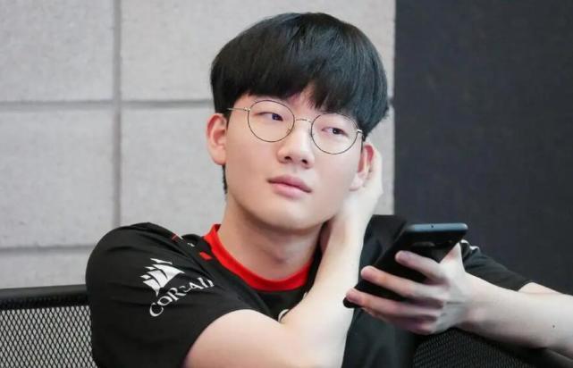 Viper回归LCK后接受采访，点评LPL赛区16位AD，只打不过一人