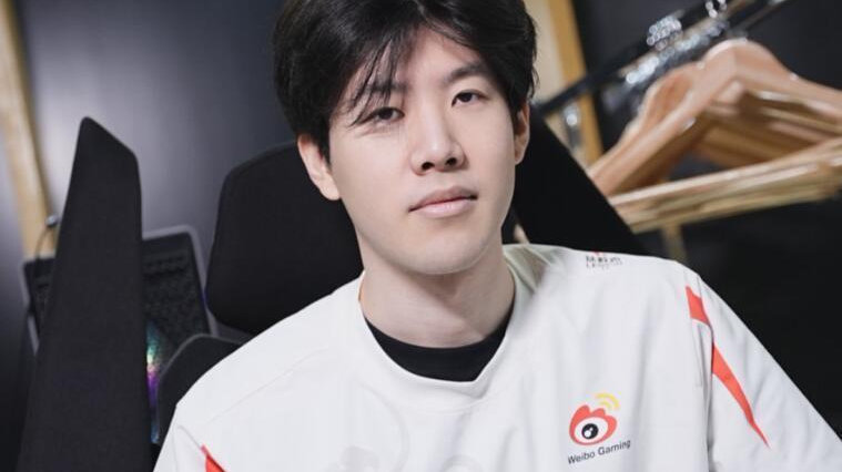 Theshy正式离队，在LPL效力6.5年之久，成为排名第四的韩援|韩援|效力|离队_新浪新闻