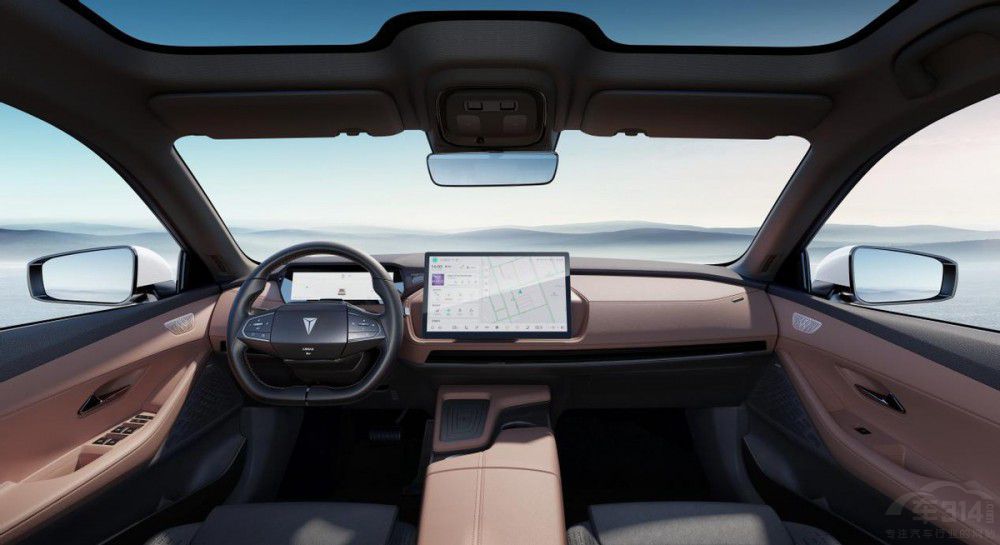 长江后浪推前浪？长安深蓝SL03和秦PLUS DM-i，谁更值得买？