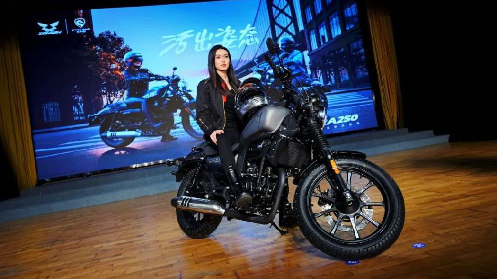 15580元起！赛科龙三车齐发，RT1、RA250、RC401赛道版同步上市-新浪汽车