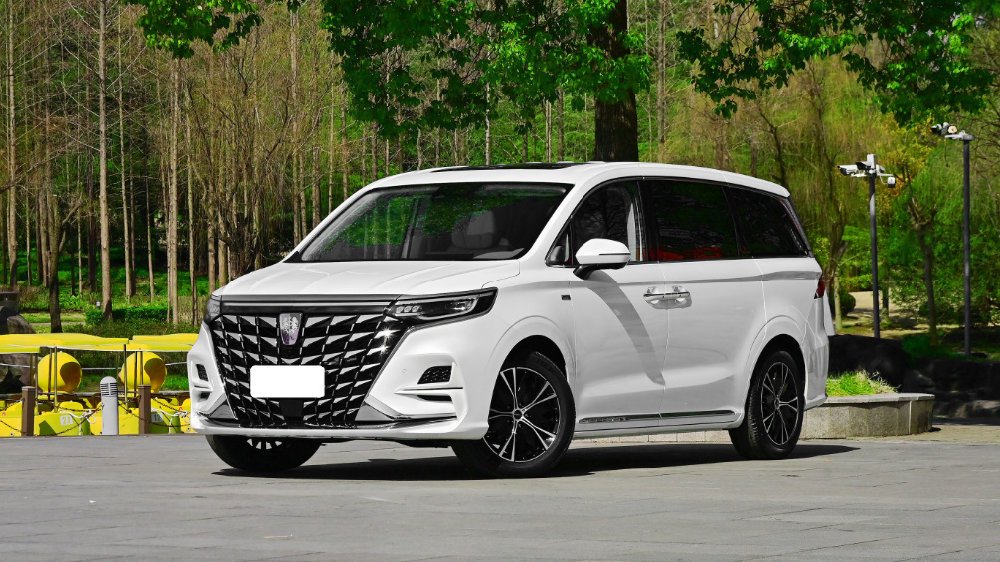 都想抢别克GL8的市场，2.0T+8AT，造型霸气，不到19万入手-新浪汽车