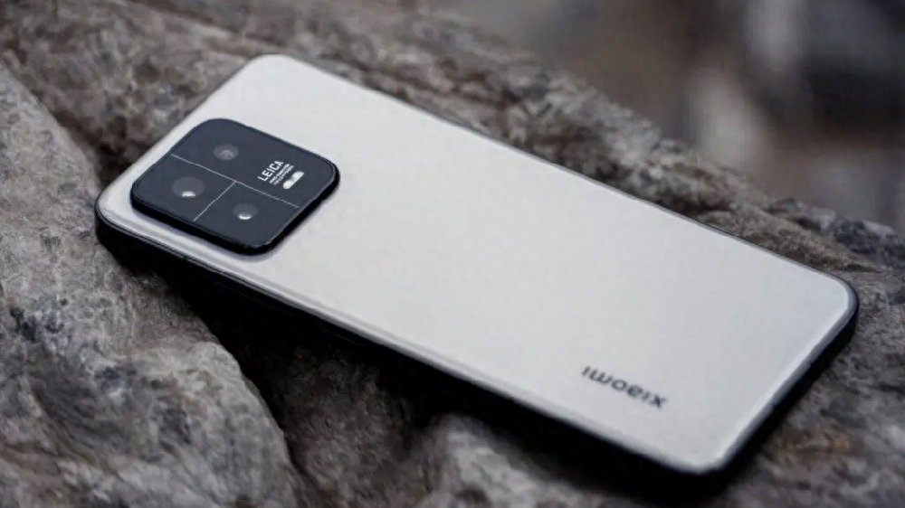 小米13“吃上”MIUI 15稳定版，用户界面、性能、安全性将有提升|用户界面|小米|性能_新浪新闻